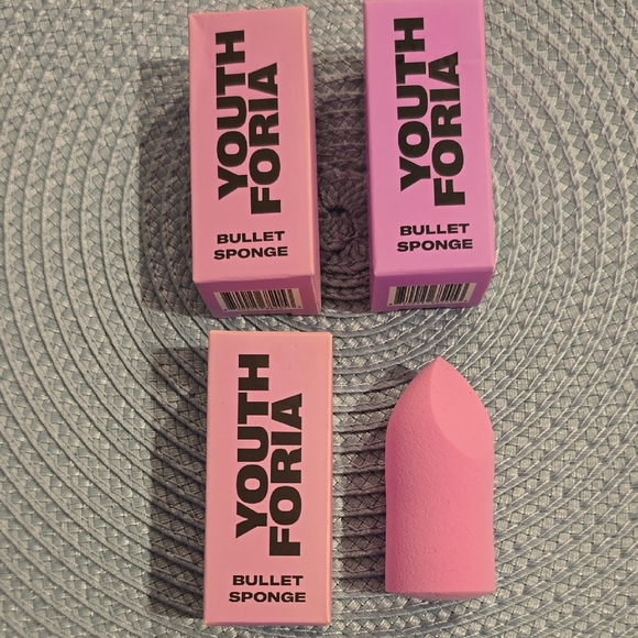 Youth Foria | Makeup | Youth Foria Bullet Sponges Bundle Of 3 | Poshmark